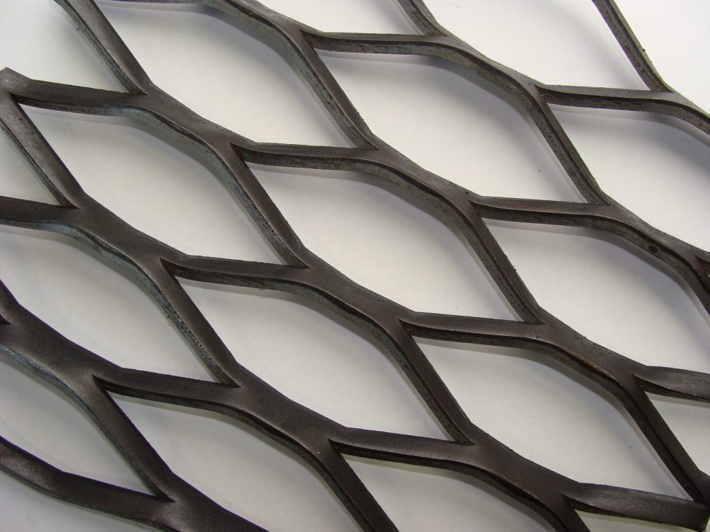 WK4519 Gridwalk Walkway Mesh: Standard Duty 96 x 32mm Openings - Meshstore