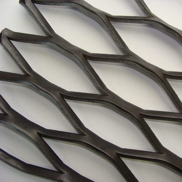 WK4514 Gridwalk Walkway Mesh: Standard Duty 96 x 32mm Openings - Meshstore